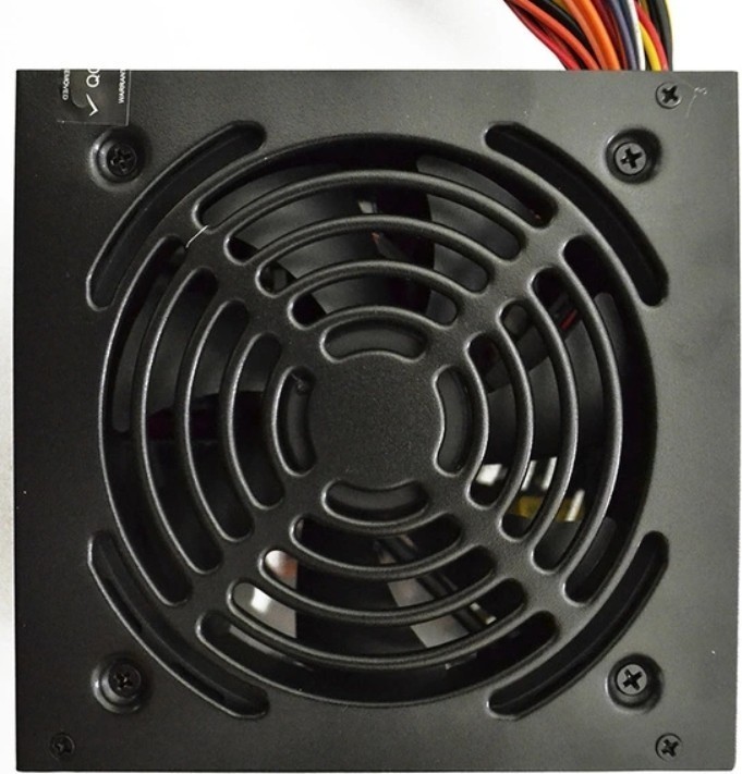 Обзор AEROCOOL VX-650. Блок питания со стабильным напряжением и ...